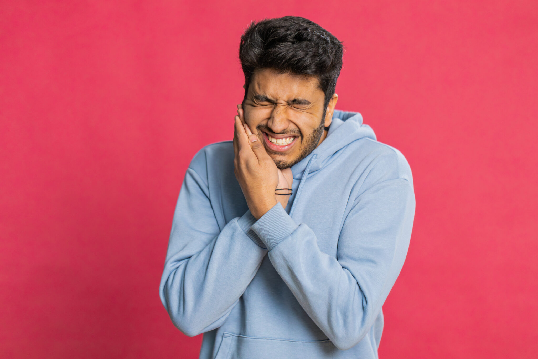 Tooth Pain Warning Signs & Treatment Options Guide